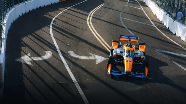 Digitization Shifts to High Gear for Auto Racing Series | NTT DATA